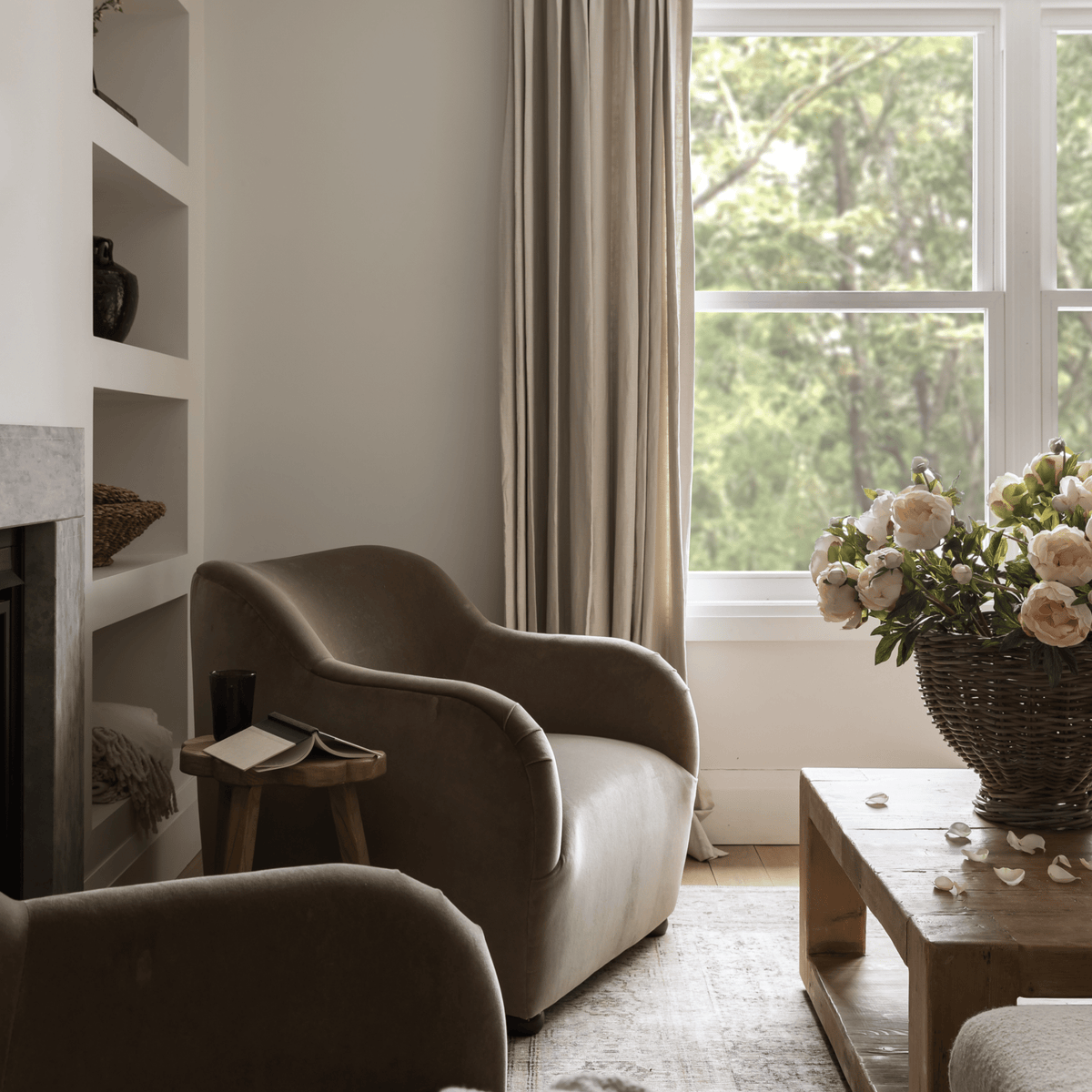 Amy Armchair – Annie & Flora