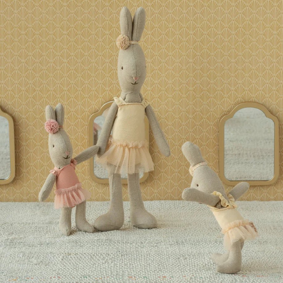 Micro Ballet Rabbit – Annie & Flora